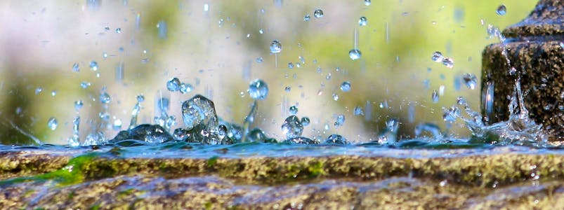 Spritzschutz am Haus - Bungalow.de